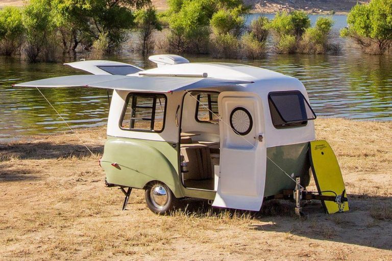 30+ Best Retro Campers For Sale // Vintage Camper and Retro RV