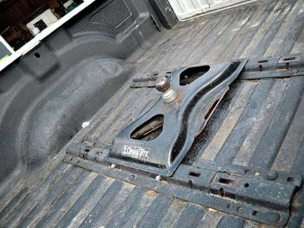 How Much Does It Cost To Install A Gooseneck Trailer Hitch Facts How Much Does It Cost To Install A Gooseneck Trailer Hitch Facts